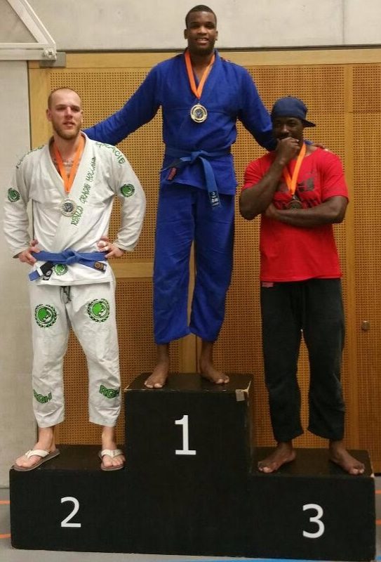 column foto apr 10 - Kops Gym